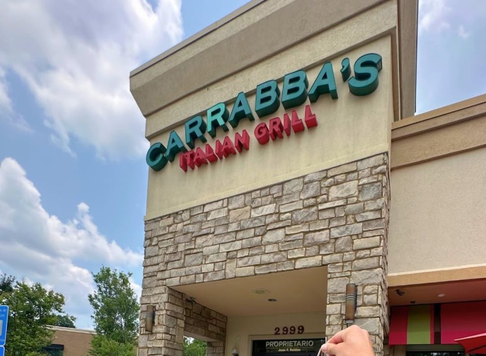 5 restaurant chains with the best dinner rolls, according to diners