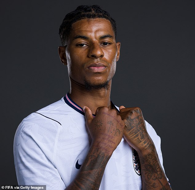 Barcelona end interest in Marcus Rashford and send him back to Man ...