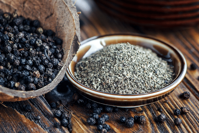 Health tips: If you consume black pepper daily, you will get these ...