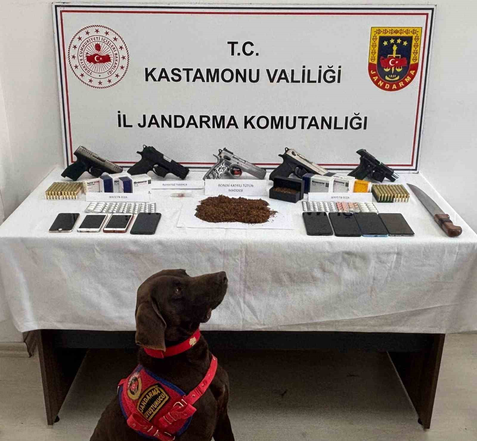 Kastamonu’da uyuşturucu operasyonu: 9 gözaltı