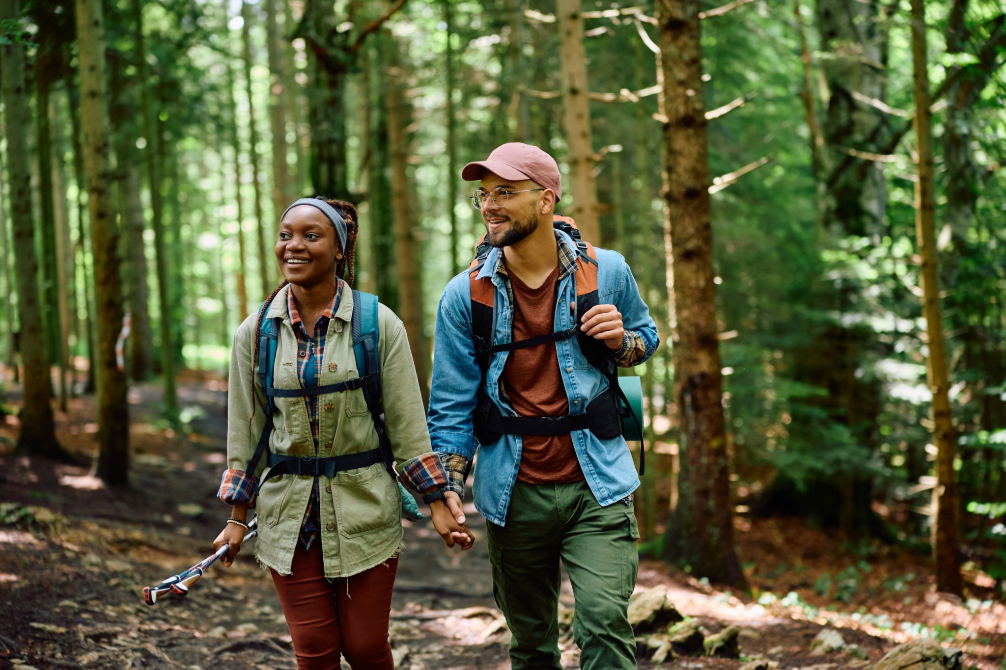 Woman hikes with man—horror at what he does to her 2 hours later