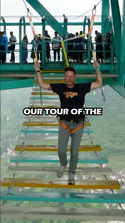 I climbed the world’s tallest bridge in China 🇨🇳