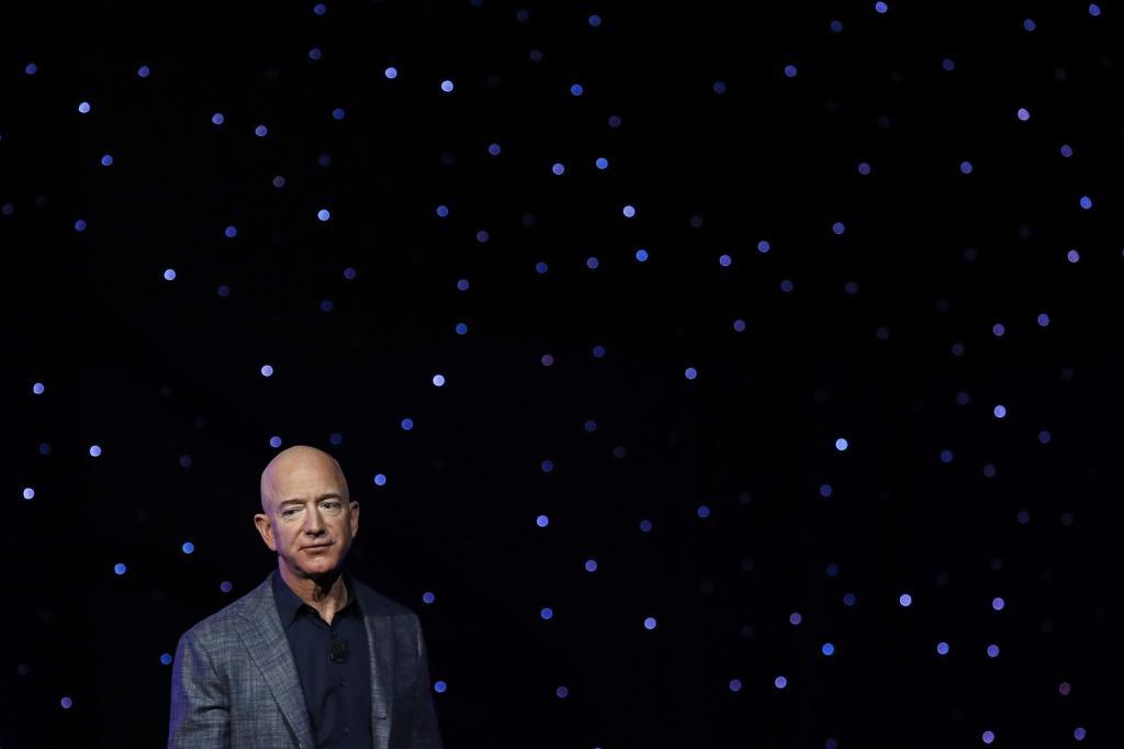 Preston and the other three unknown children of Jeff Bezos whose names ...