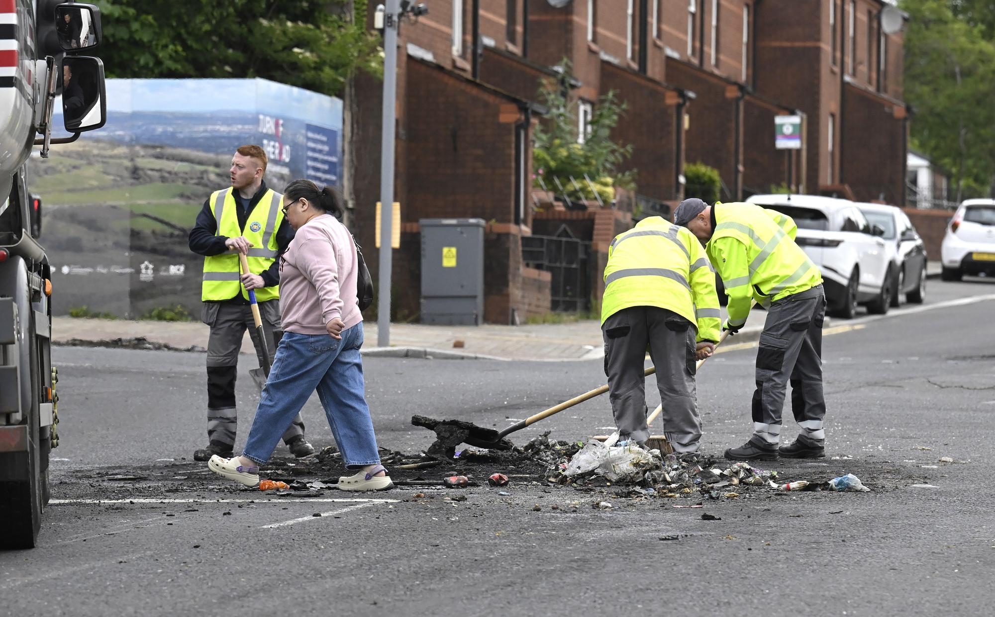 Pictures: Clean-up begins this morning after 'family homes and ...