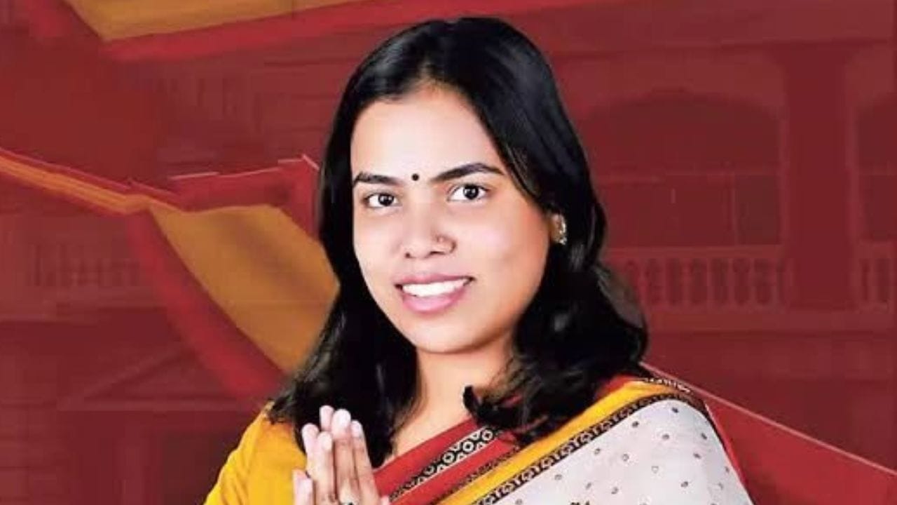 All about S Keerthana, TVK’s youngest minister and the lone woman in ...