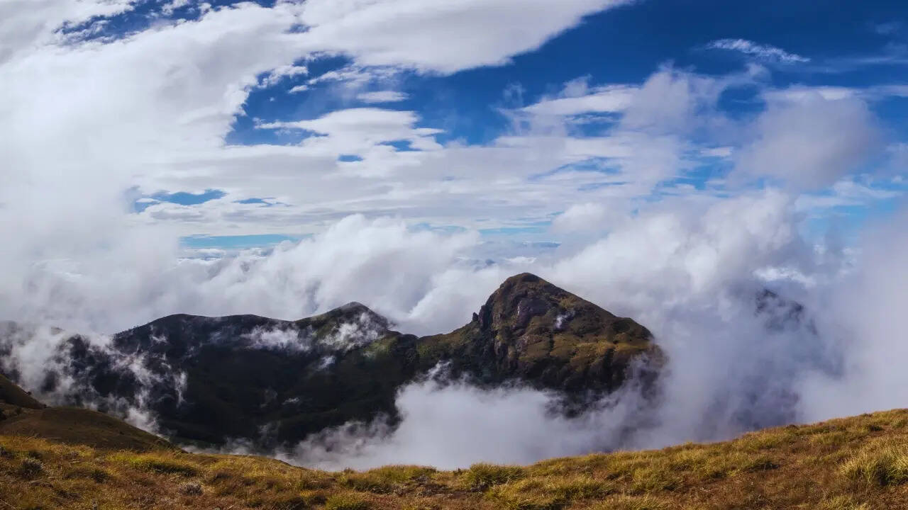 6 places in India where you literally stand above the clouds
