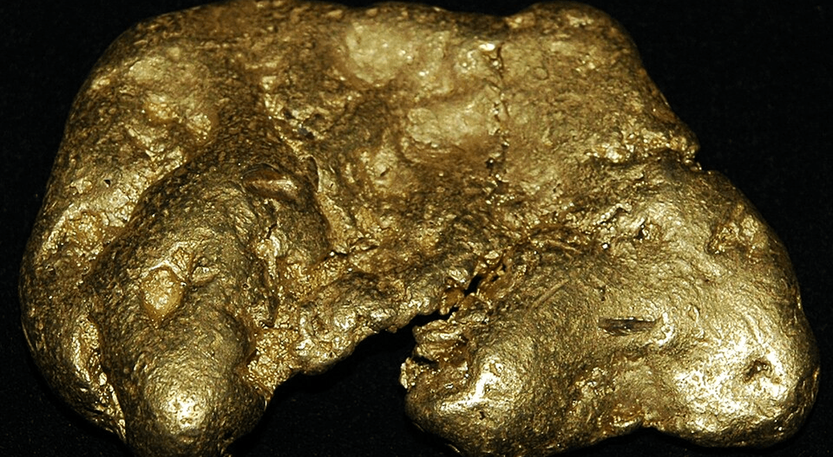 Gold slides to six-month low as geopolitical risks and rate hike ...
