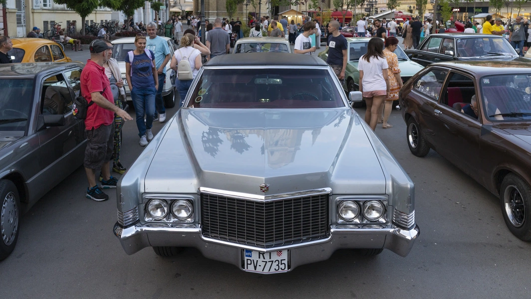 Collectors drive surge in overlooked muscle cars and sleeper sedans