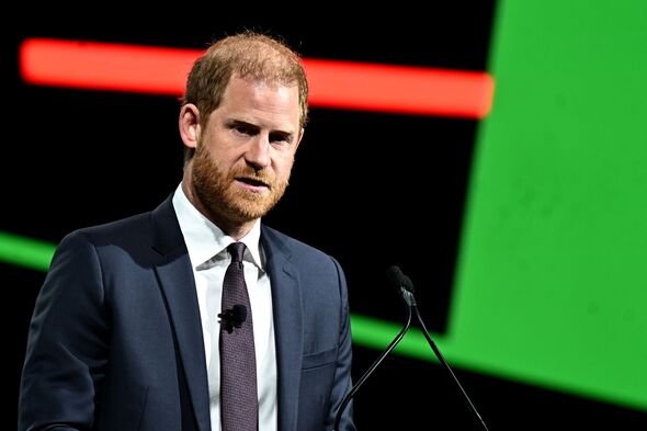 Prince Harry torn to shreds after bombshell Archie and Lilibet claim
