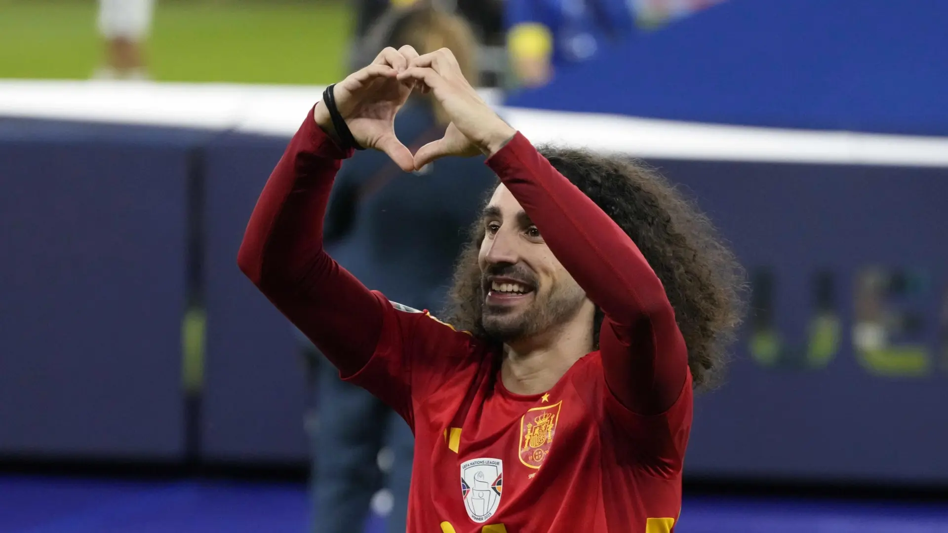 Marc Cucurella, el lateral de la melena más reconocible y que ha dado ...