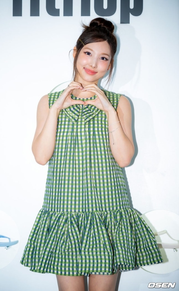 【PHOTO】TWICE ナヨン＆DAY6のYoung K、シューズブランド「FitFlop」のイベントに出席