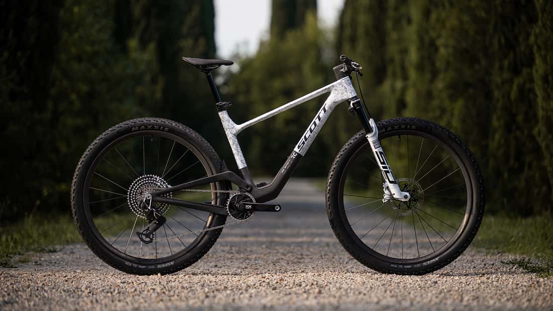Neues Dämpferlayout aber 29 Zoll: Scott Spark RC - alles neu am ...