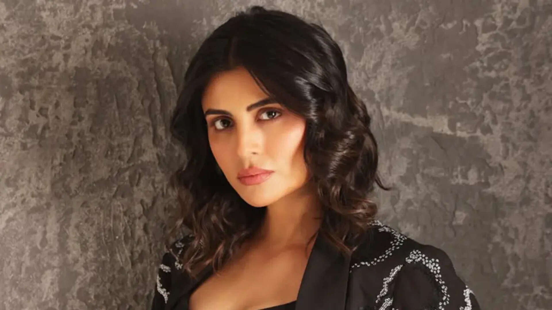 Malti Chahar reacts strongly to Rs 370 biryani and Peddi controversy ...