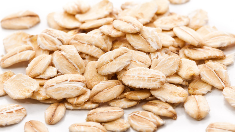 16 tips you need to make a perfect bowl of oatmeal