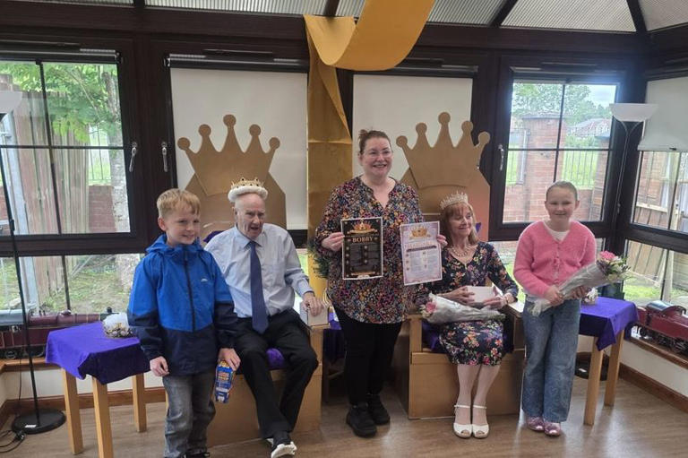 Motherwell and Wishaw MSP praises community spirit at care home