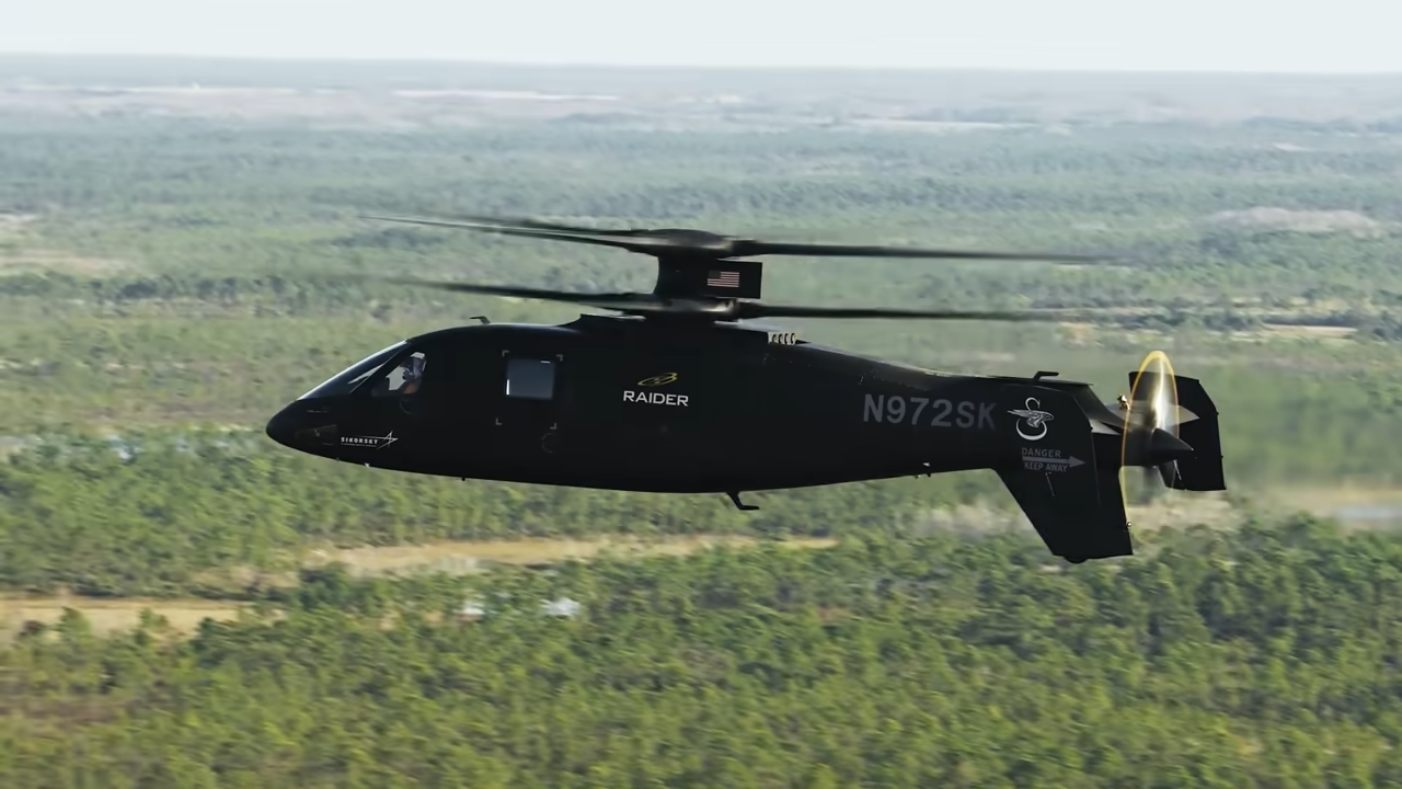 Watch a 3,000 horsepower helicopter blast through the sky - built for ...