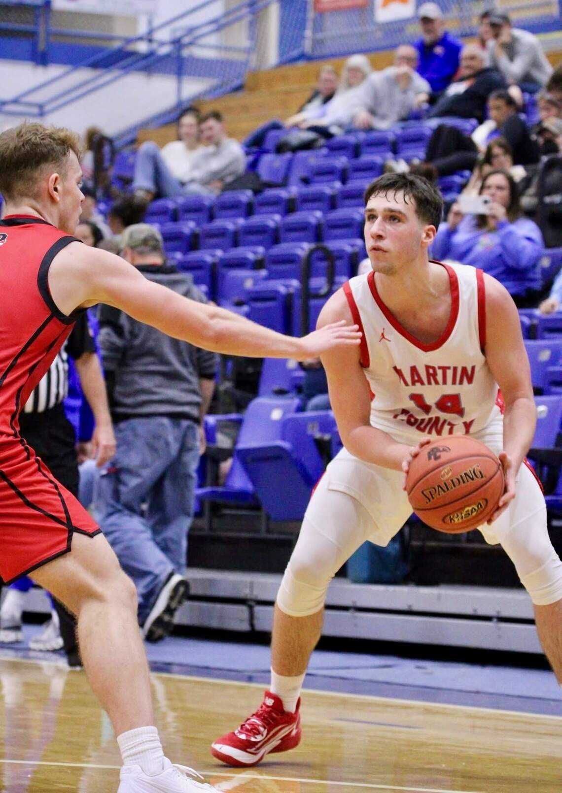 There's a common theme with the top college basketball recruits in Kentucky
