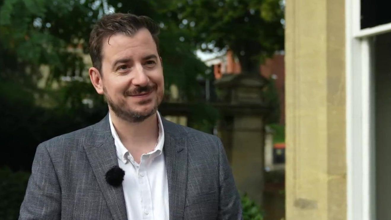 MP to meet NHS over future of failing hospital