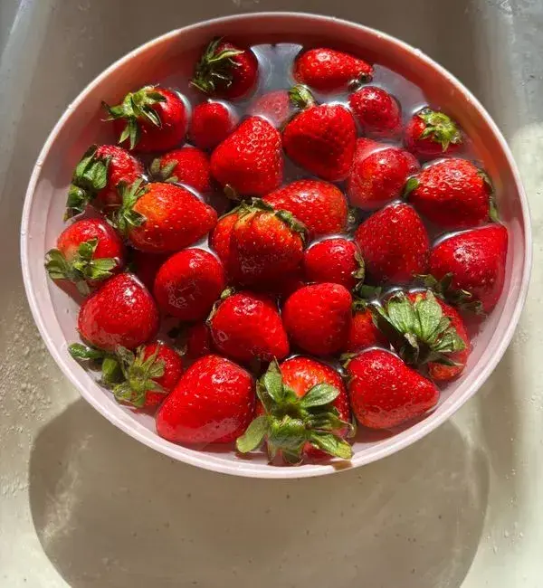 7 tricks to keeping your berries fresh for up to two weeks
