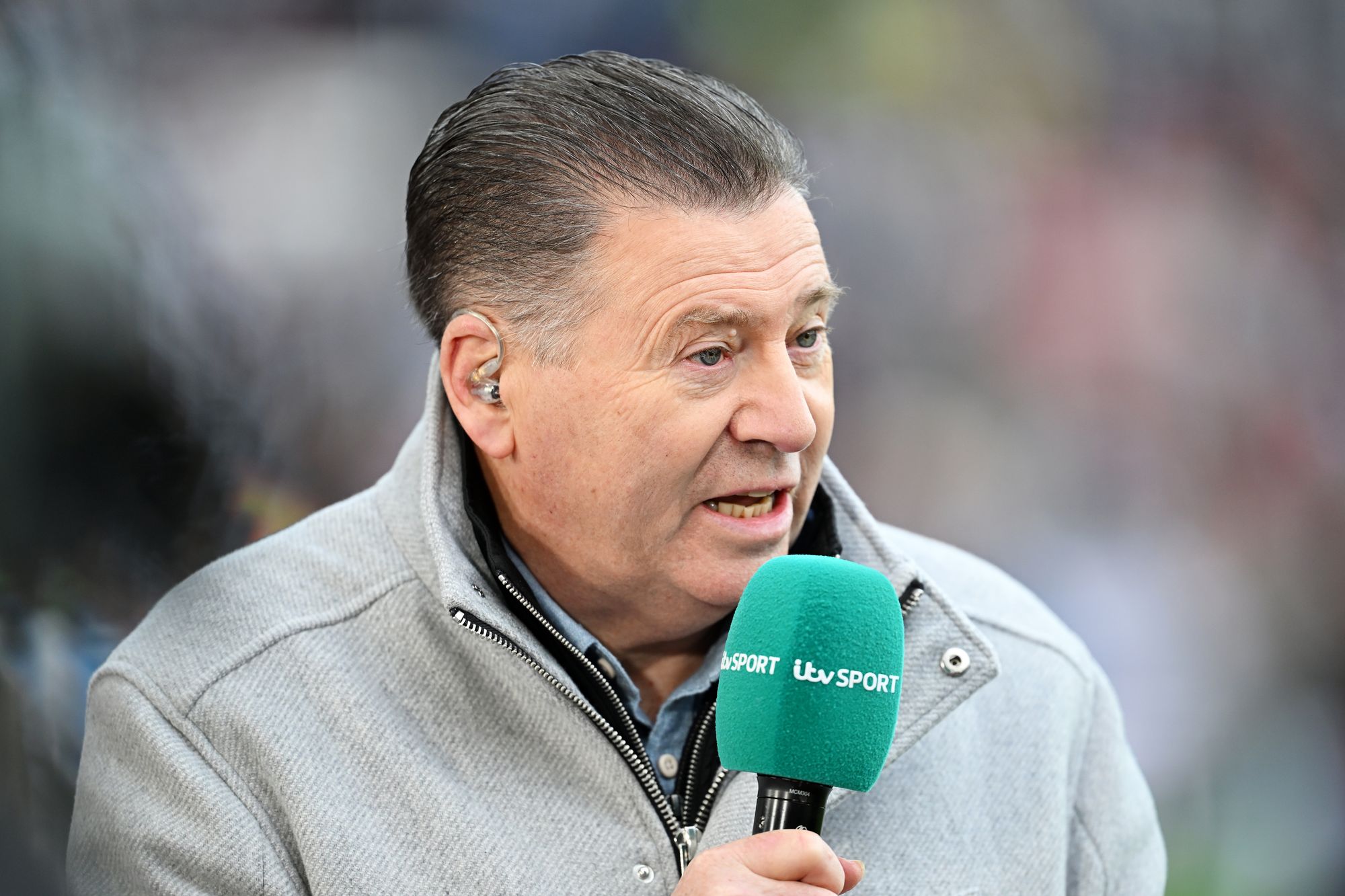 Chris Waddle fires warning to Sheffield Wednesday after link to ...