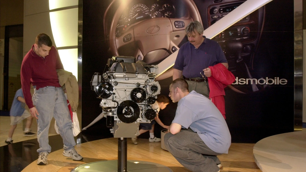 5 legendary Oldsmobile engines