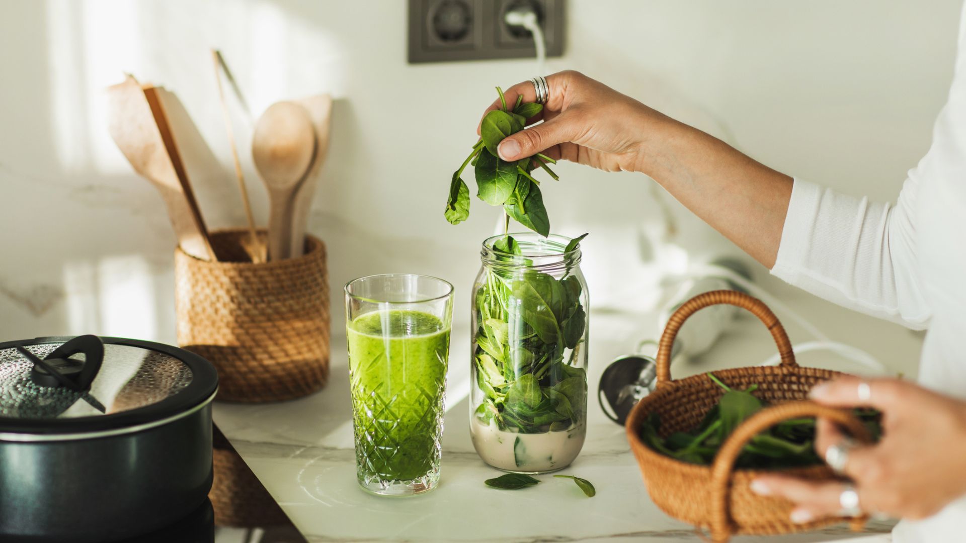 Foods to lower cortisol levels