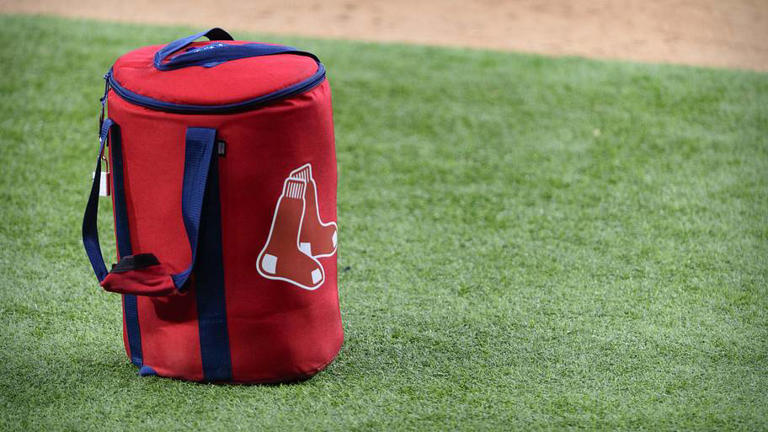 Former Red Sox top prospect's White Sox debut stings for Boston fans