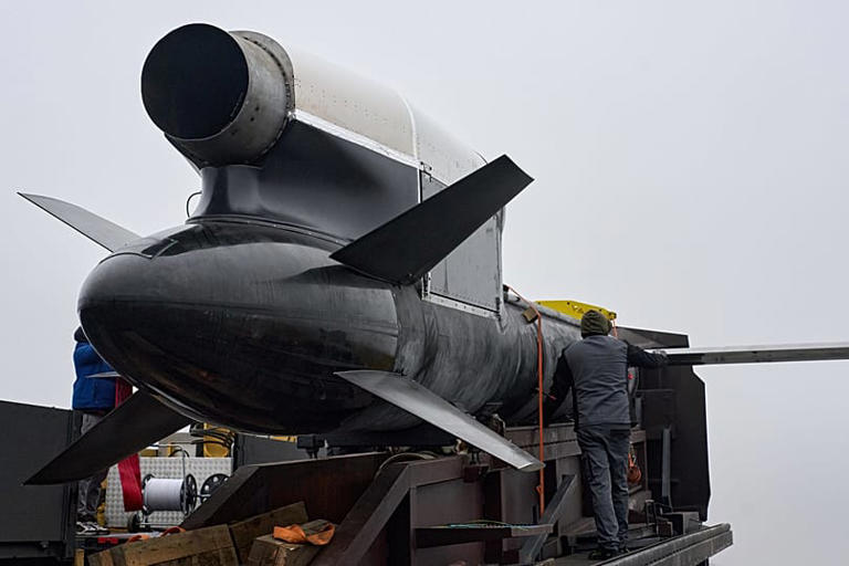 Ukraine trifft russische Rüstungsfabrik mit eigener Flamingo-Rakete