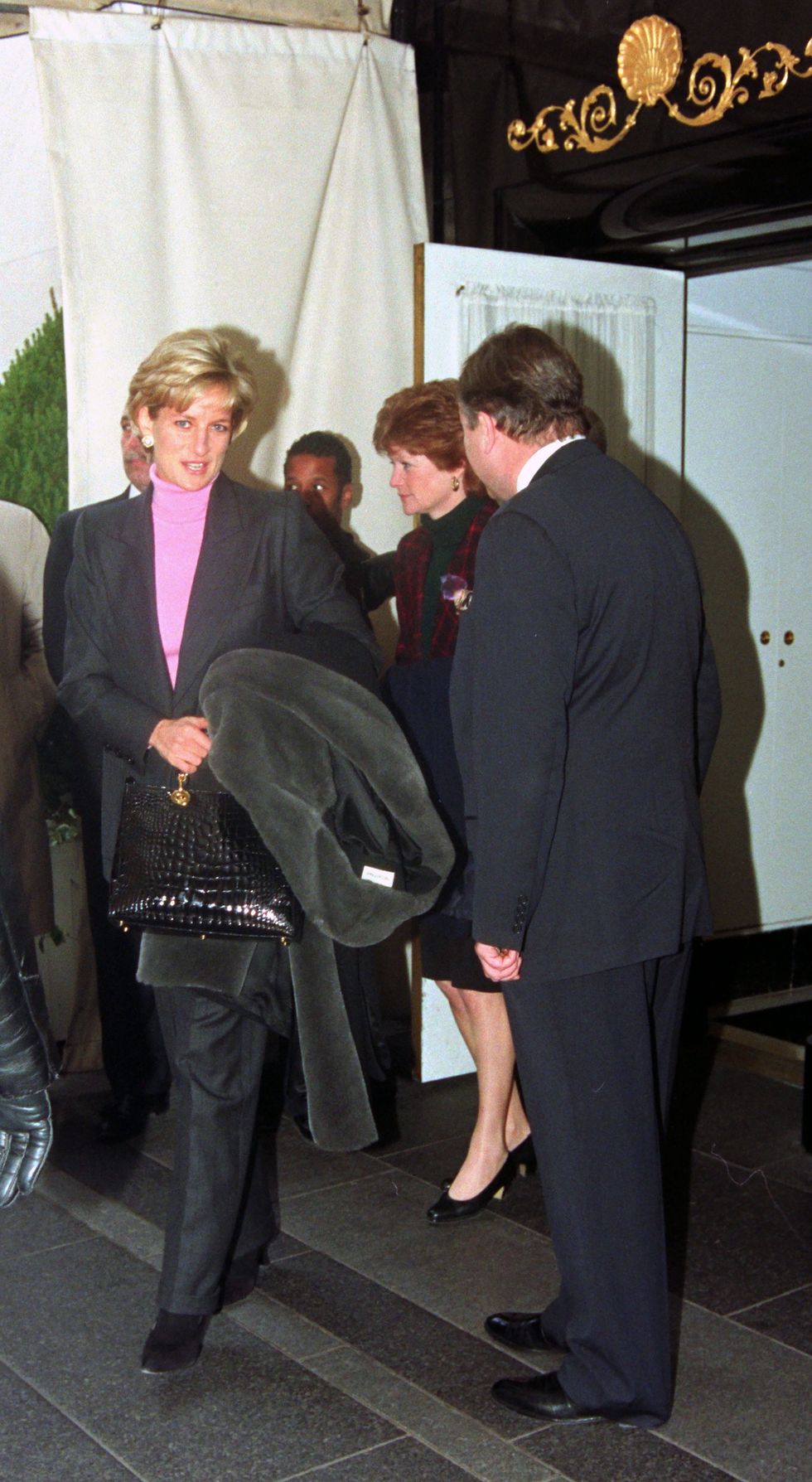 Princess Diana's 'flirtatious' private meeting with JFK Jr detailed by ...
