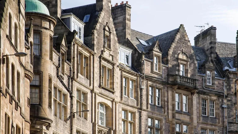 5 fictional towns we wish were real