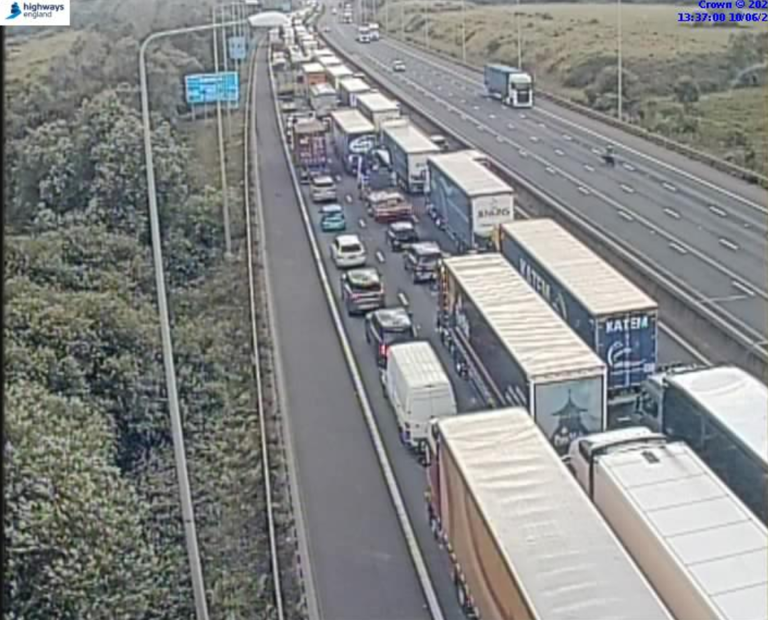 Dartford Crossing bridge closure causes huge queues on M25