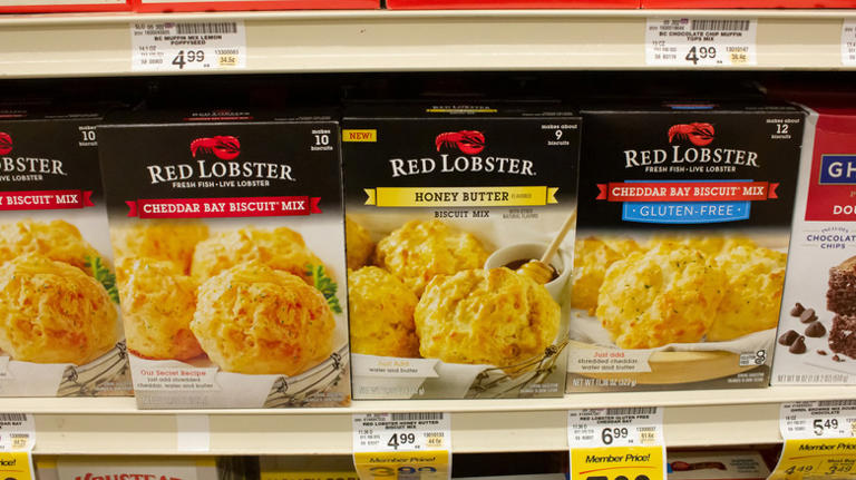 Which grocery stores sell frozen Red Lobster Cheddar Bay Biscuits?