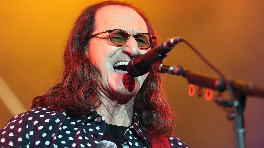 Rush surprises fans with cameo-filled pre-show film on tour