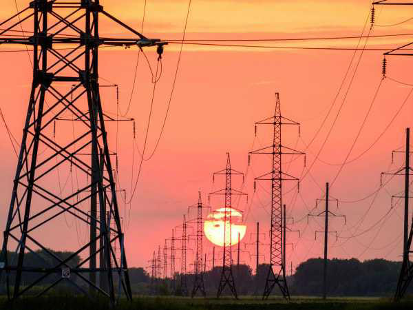 Heat and data centers may lead to record summer power demand in Texas