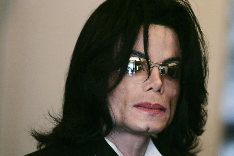 Strange objects discovered by cops in Michael Jackson's Neverland ...
