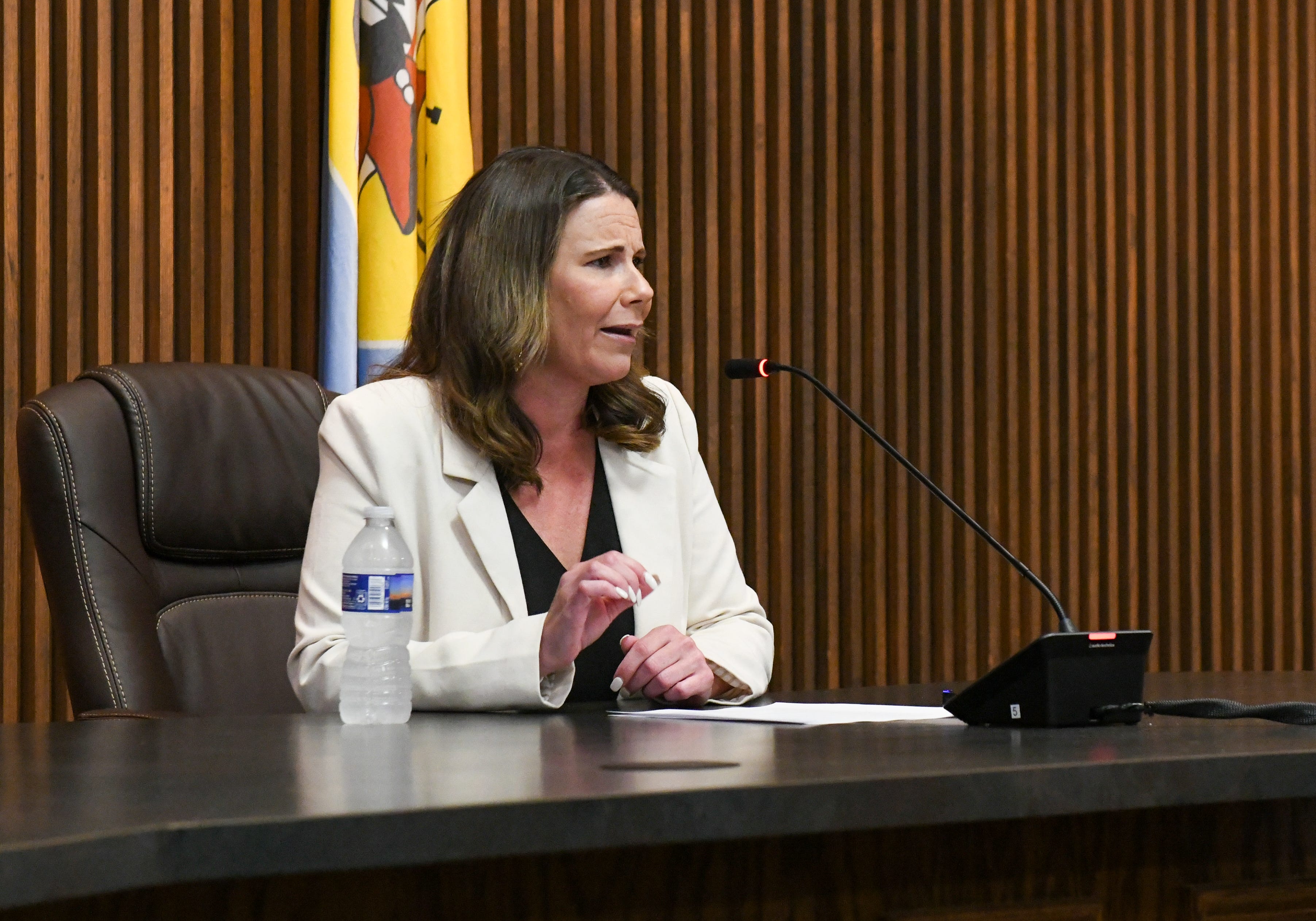 Giordano denies report of 'inappropriate' photos sent to deputies
