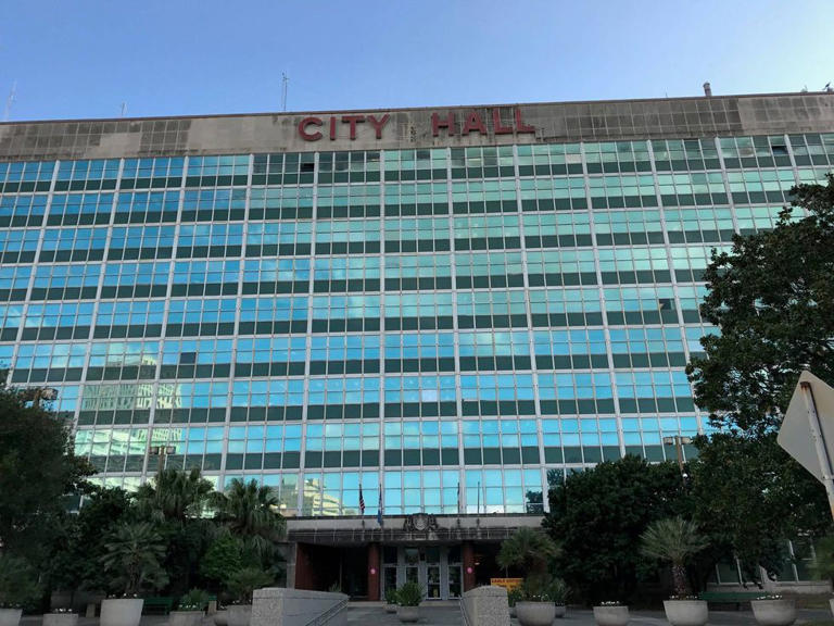 New Orleans to seek second bond sale to shore up budget