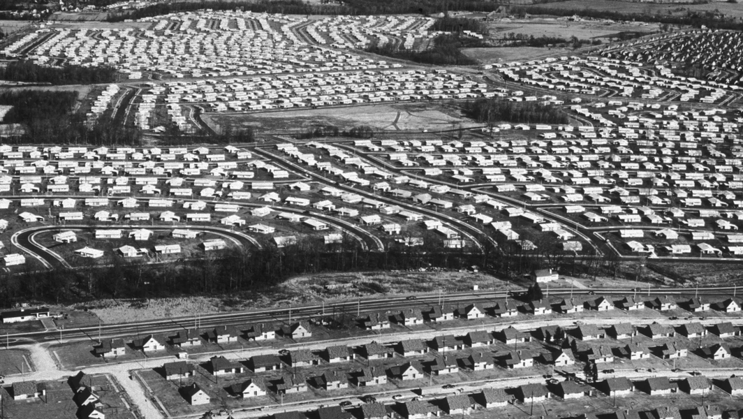 Life and culture in 1950s American suburbia