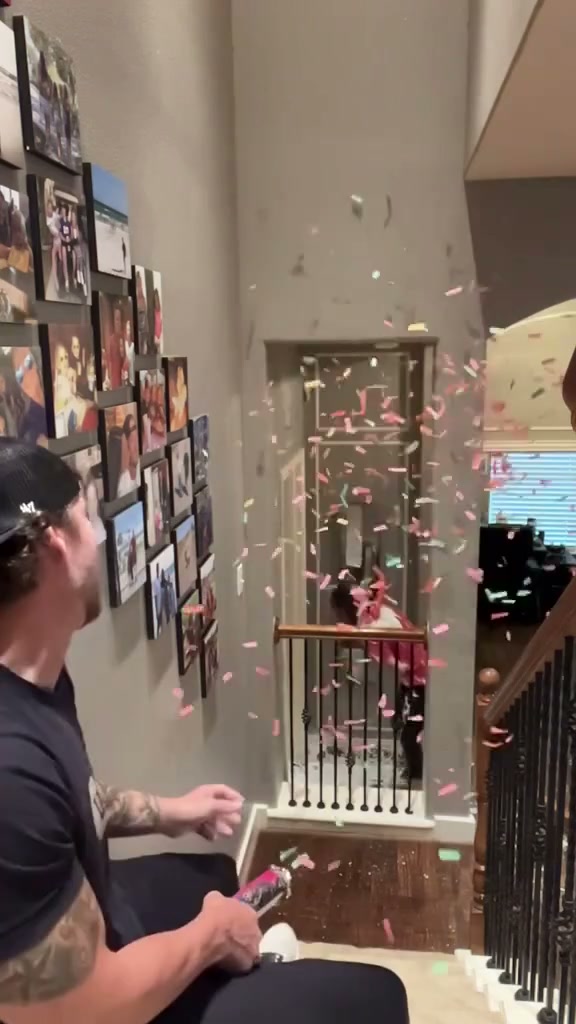 Coming in hot with balloons and couple fun