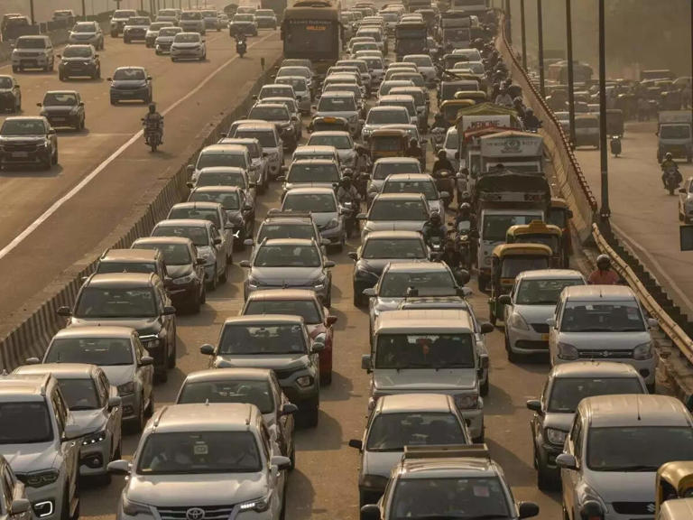 Delhi Traffic Police ties up with navigation platforms to provide real ...