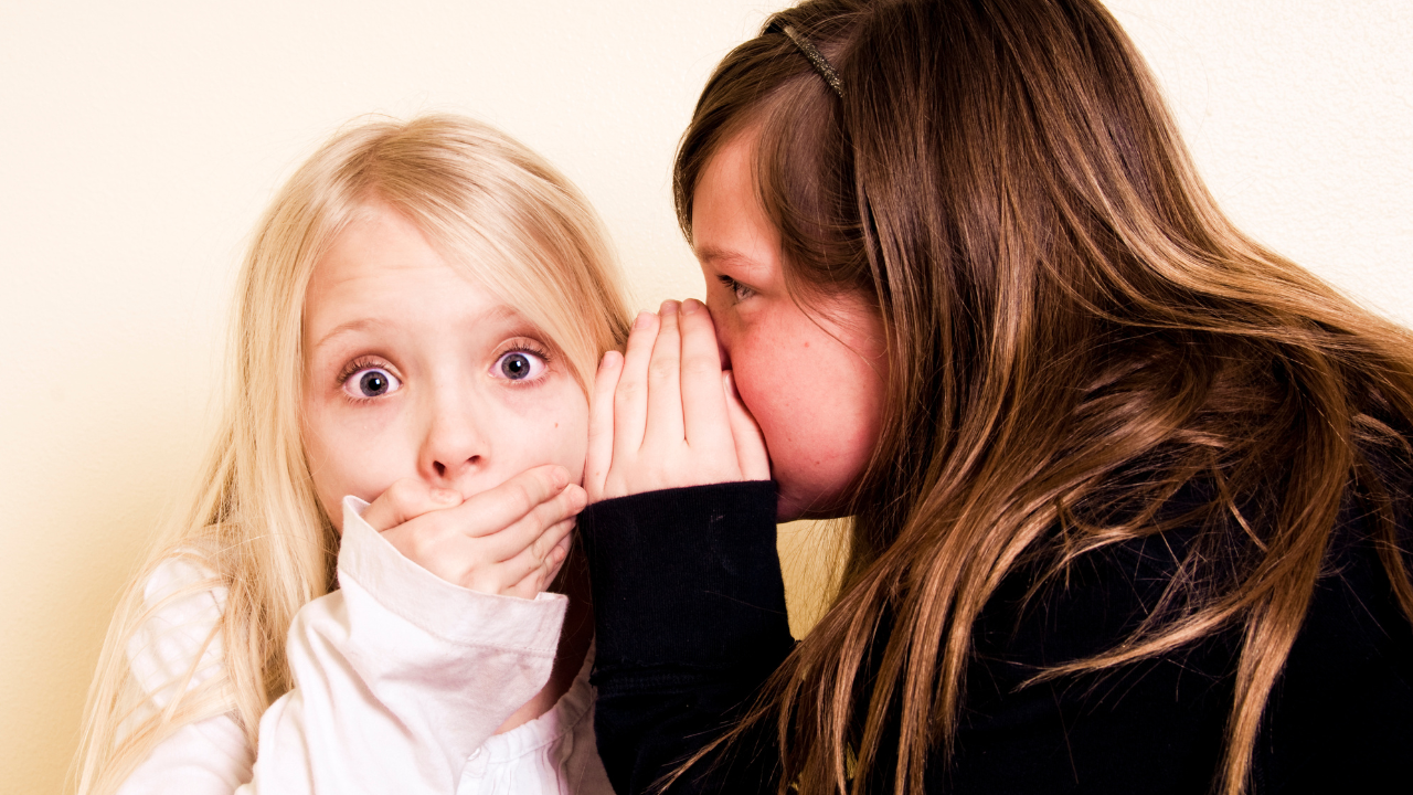 5 lies every parent must teach their child before it’s too late
