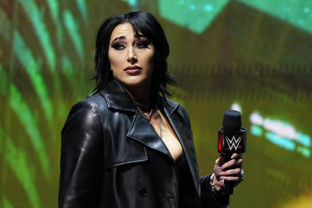 WWE Women’s Champion Rhea Ripley joins Jesse James for a gym workout