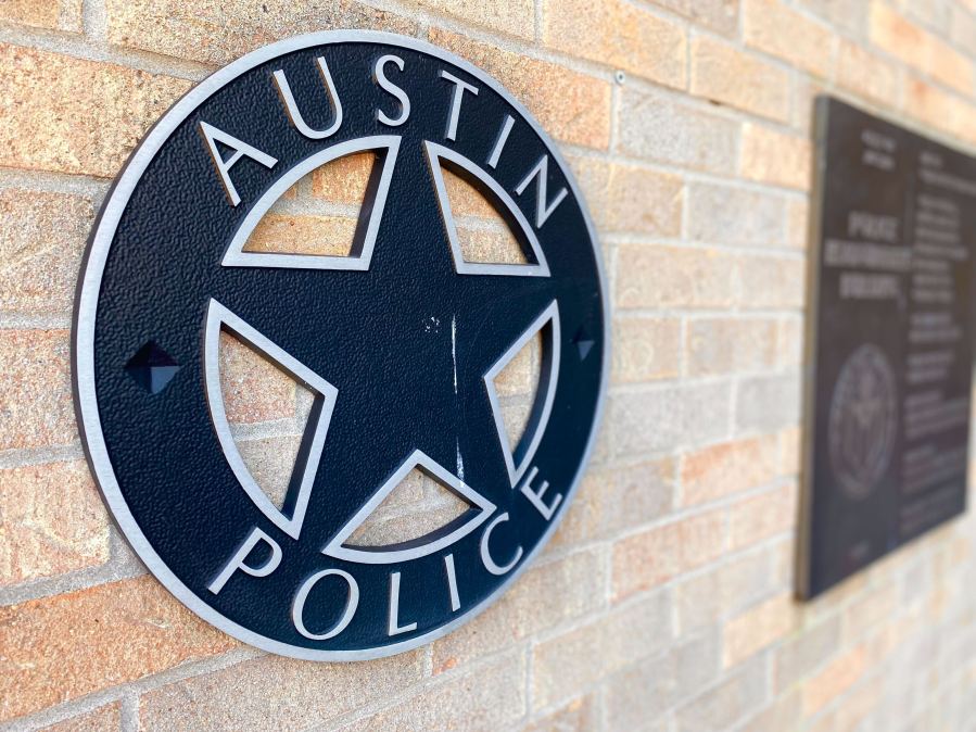 Austin police chief to hold presser on in-custody death, release materials