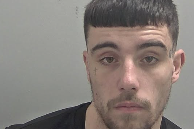 'Do not approach' plea in hunt for wanted Nuneaton man