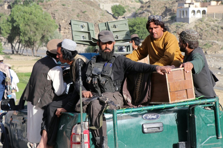 Pakistan launches deadly strikes on Afghanistan