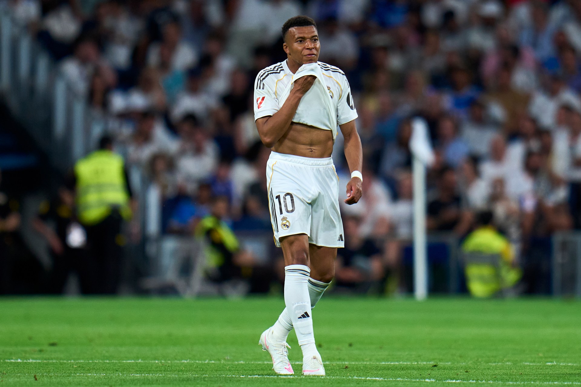 Ex-Arsenal boss Arsene Wenger names France as his World Cup favourites