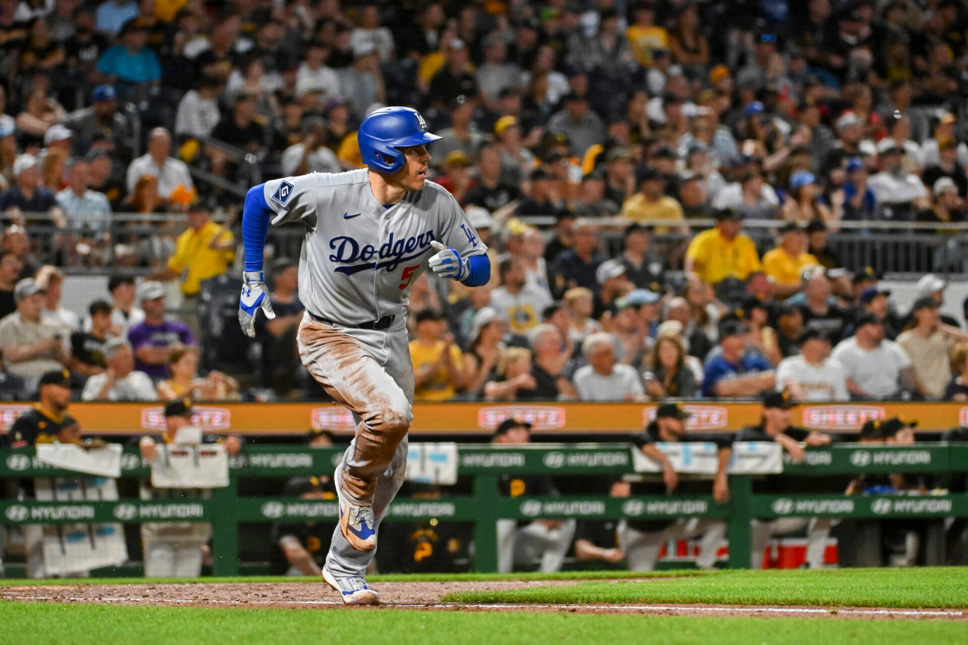 Freddie Freeman reaches career hits milestone in LA Dodgers win over ...
