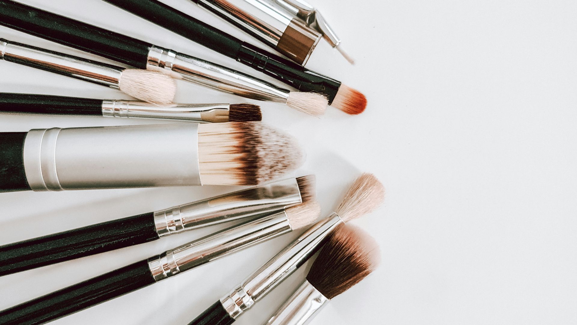 20 beauty habits that make getting ready feel effortless