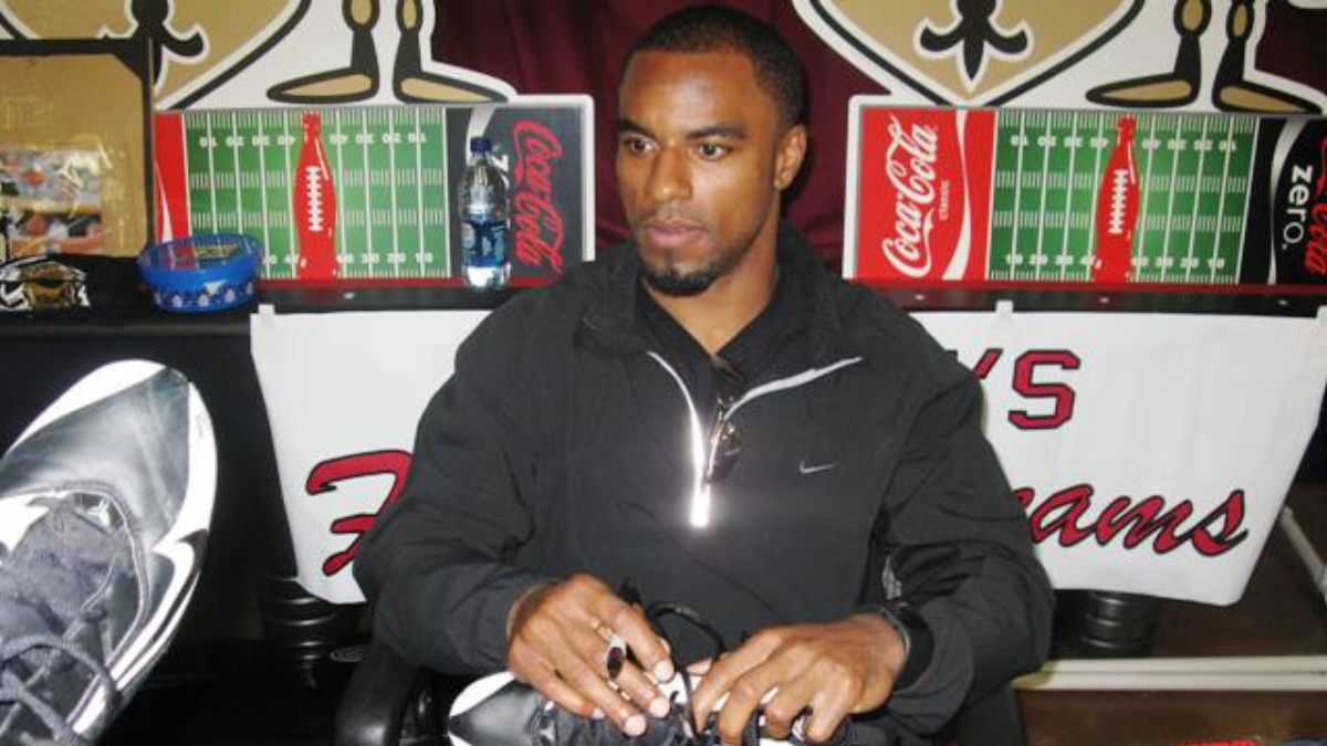 Ex-NFL star Darren Sharper transferred from federal prison to halfway house