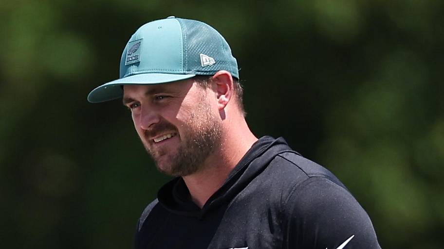 Eagles OTAs show veteran backup's stock taking a tumble for the worse